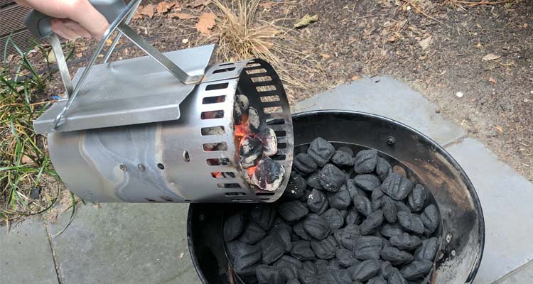 How to Use a Charcoal Chimney Starter - Smoked BBQ Source