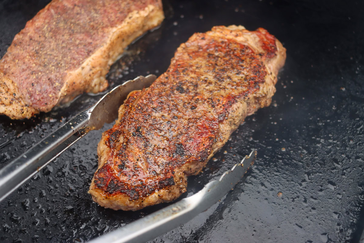 How to Cook the Best Steak on a Blackstone Griddle - Smoked BBQ Source