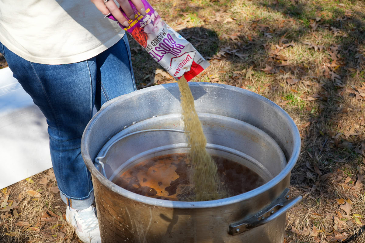 The Ultimate Louisiana Crawfish Boil: Step-by-Step Beginner’s Guide ...